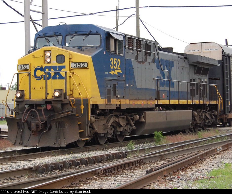 CSX 352